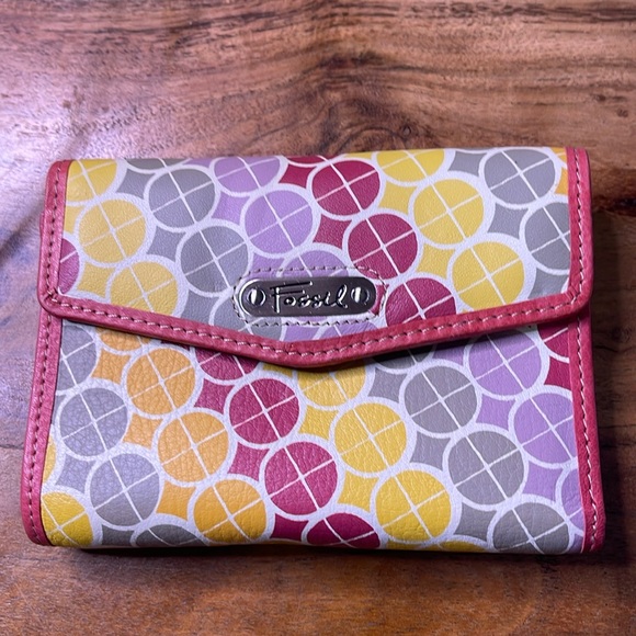 Fossil | Bags | 32 Fossil Vintage Fuchsia Multi Leather Wallet | Poshmark